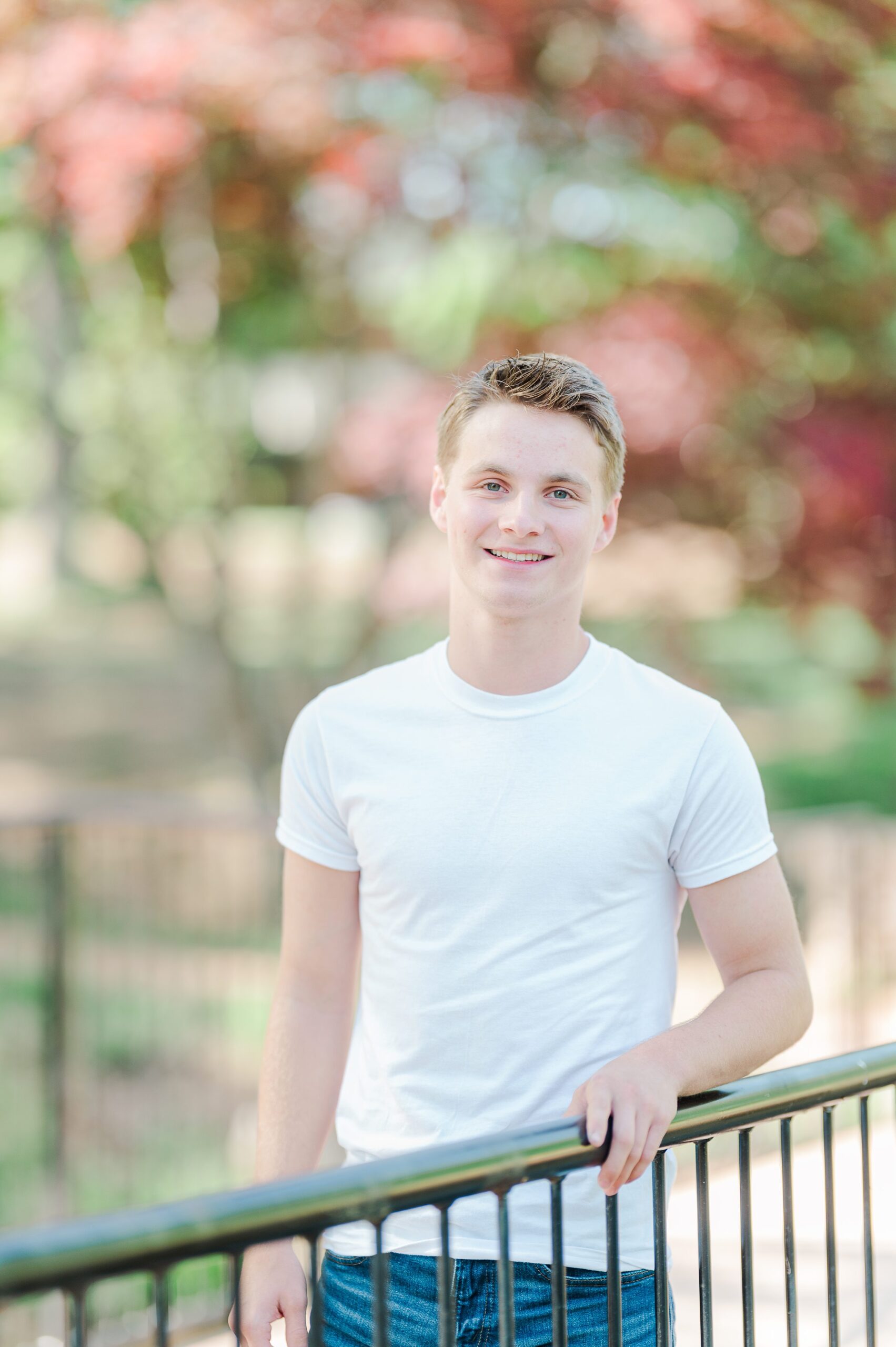 megan & logan - graduation portraits - carolwilliamsphotography.com