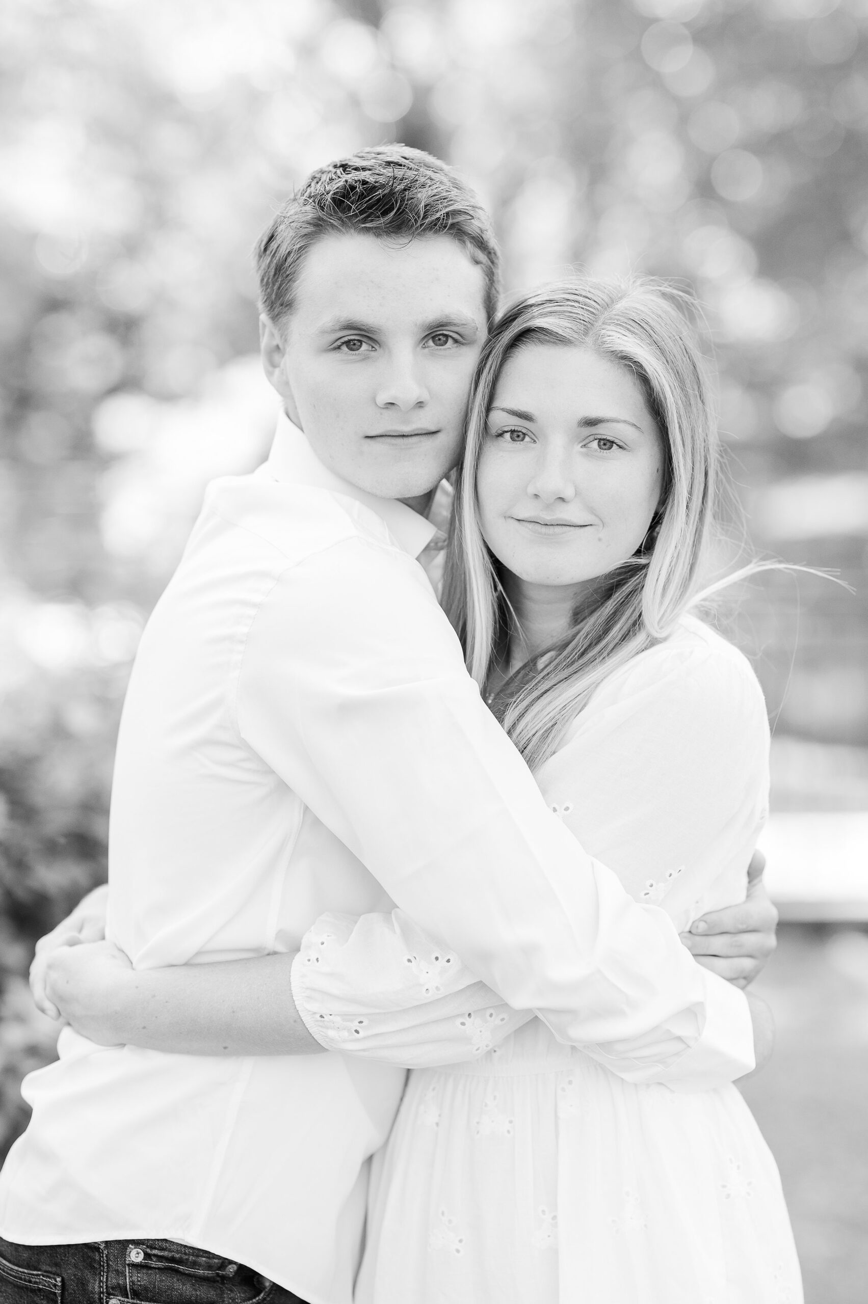 megan & logan - graduation portraits - carolwilliamsphotography.com