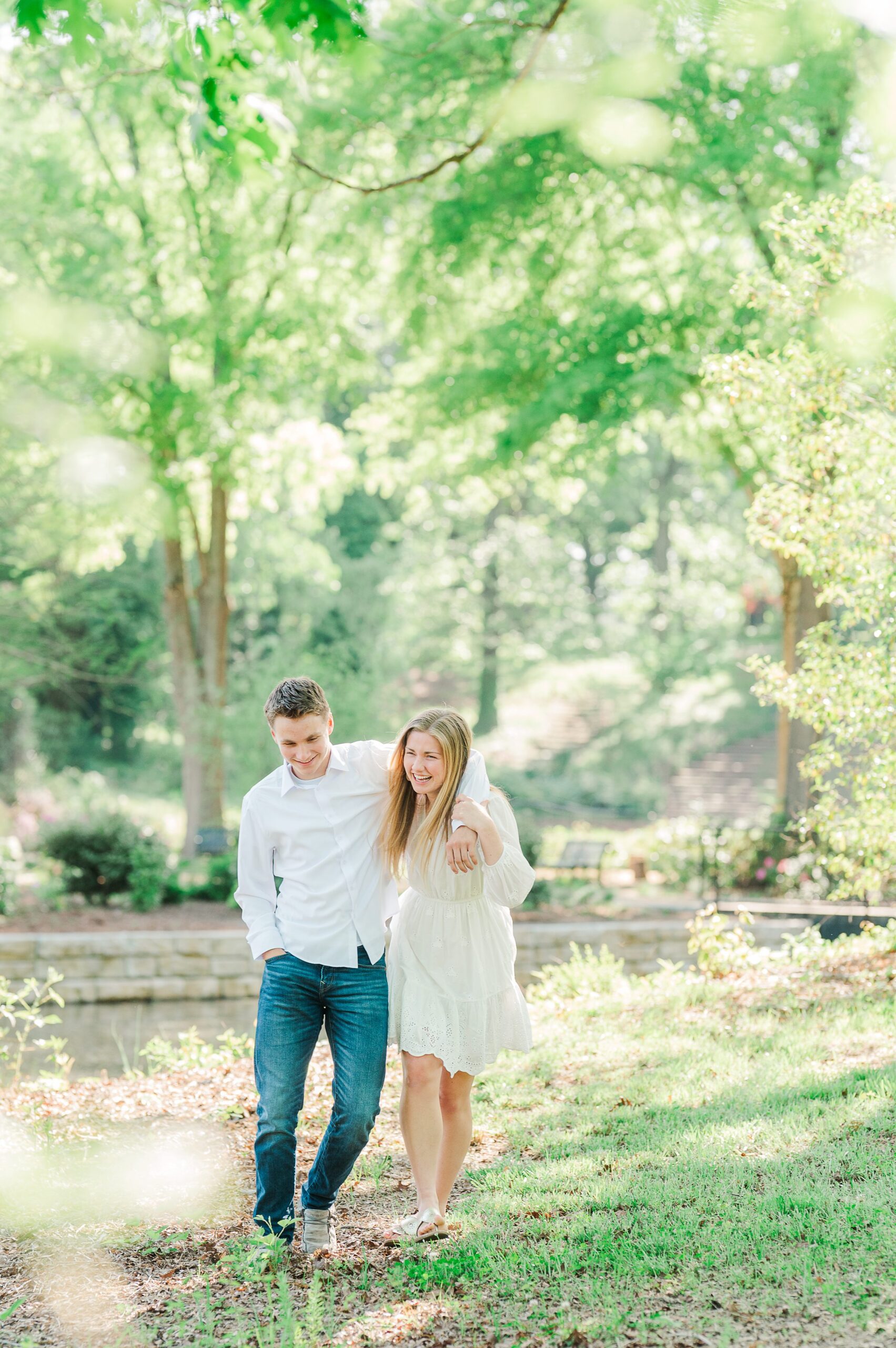 megan & logan - graduation portraits - carolwilliamsphotography.com